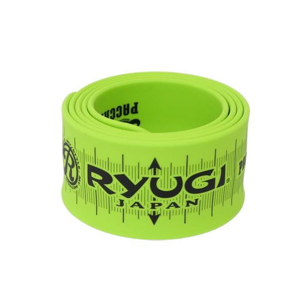 リューギ　パッチンスケール　70cm　R8015■伸ばした時：＜全長＞750mmｘ＜幅＞35mmｘ＜厚さ＞2mm■巻いた時：＜外径＞80mmｘ＜内径＞40mm測りたい時にすばやく展開でき、使用後はコンパクトに丸めて収納可能で携帯性に優れている。