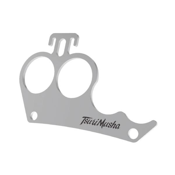 釣武者S.F.G ナックル◆サイズ：W90/H55/厚み2mm◆素材：ステンレス★わずらわしい、現場での太いライン結束に超便利なアイテム。太いラインの結束時に、指にはめて締め上げを手助けするノットギア。鈎とスイベルが締めやすいナックル形状。...