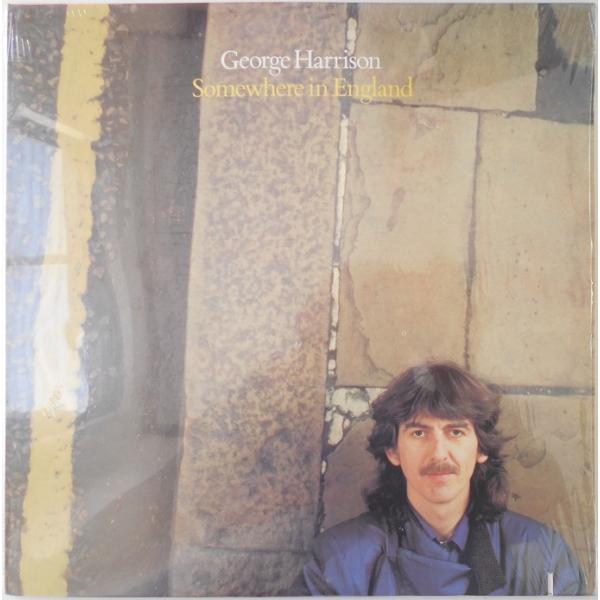 他のサイトでも販売しておりますので在庫切れの際はご容赦ください。この商品は開封して検盤しております。この商品について...カット盤(下部)です。盤に沿ってジャケットにシワがあります。アメリカ盤(DARK HORSE RECORDS)です。こ...