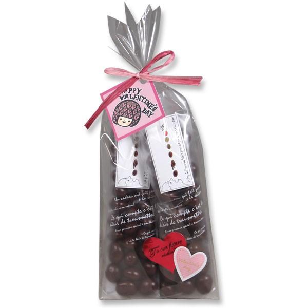 女の子の短冊が付いた可愛らしいバレンタイン仕様のラッピングです。ほろ苦い珈琲豆が入ったチョコレートなので、甘いものが苦手な男性に喜ばれること間違いなしです！お友達や、日頃お世話になっている方へ、贈ってみませんか？■商品内容和樂オリジナル珈琲...