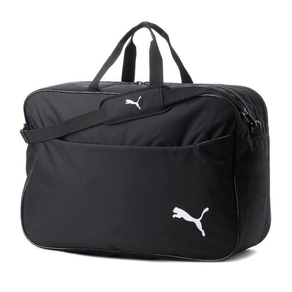 サイズ：W67×H45×D23cm（持ち手48cm）素材：ポリエステル100％特徴：トレーニングや試合、合宿などの移動時に活躍するボールケースです。マチ幅をたっぷり取ったメインコンパートは、サッカーボールを6個持ち運ぶことができる110Lの...