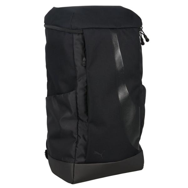 カラー：01/プーマブラック素材：ポリエステル 100％容量：約30L特徴：使いやすさと快適性を兼ね備えた汎用性の高い40Lのバックパックです。メインのコンパートメントの開口部がファスナーで大きく開くので物の出し入れもスムーズ。背面部分には...