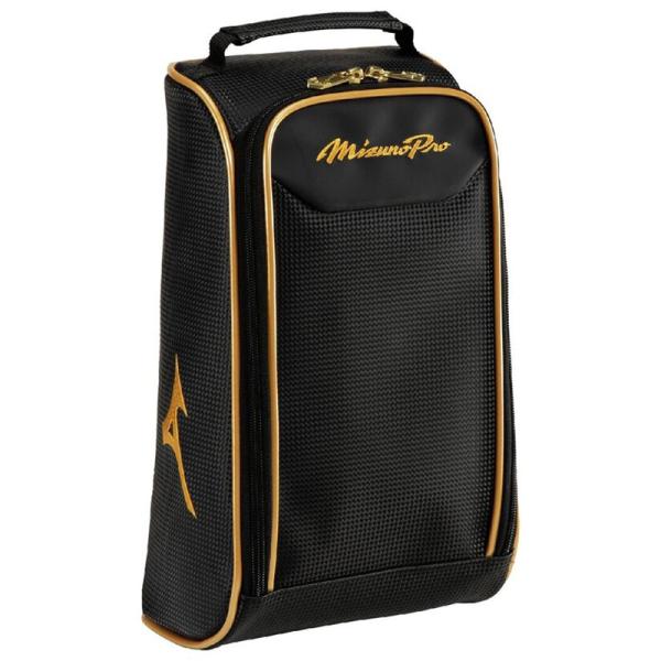 素材：合成皮革（PVC）カラー：09/ブラック特徴：人気のミズノプロシューズケース。裏地に環境に優しい原着素材採用。重量：約360g※ご注文前に必ずお読み下さい※当店の掲載商品は、当社(スポーツサクライ)が運営するショピングサイト、実店舗で...