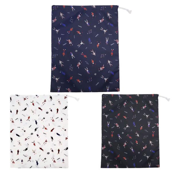 素材：ポリエステル 100％サイズ：W37cm×H47cmカラー：01/ホワイト02/ブラック21/ネイビー特徴：人気の「レジェンド総柄」を全面にあしらったシューズケース。シンプルな巾着タイプで出し入れがスムーズ。練習や遠征の必需品としては...