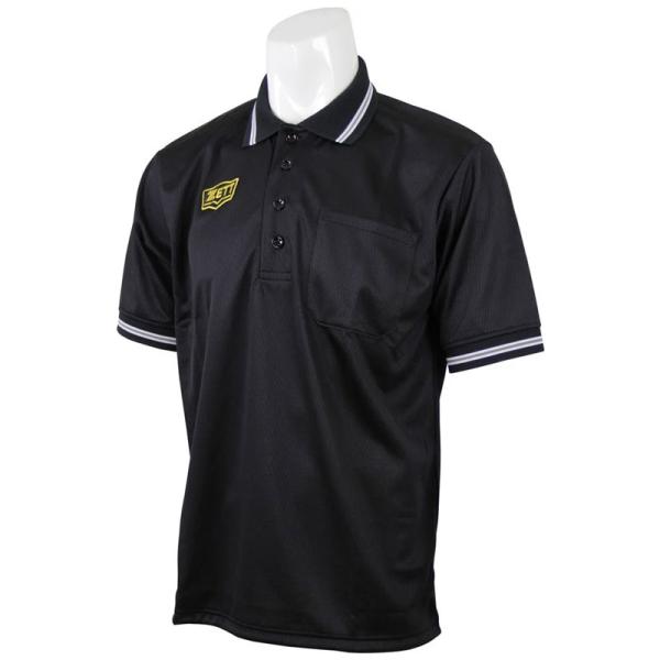 素材：ポリエステル100%カラー：1900/ブラック特徴：ボーイズリーグ公認、審判用半袖ポロシャツ、インナープロテクター対応の大き目サイズ設定。前立て4つボタンスタイルでポロ衿仕様。ポケット付、ZETTロゴ刺繍ワッペン付。ボディーの素材は野...