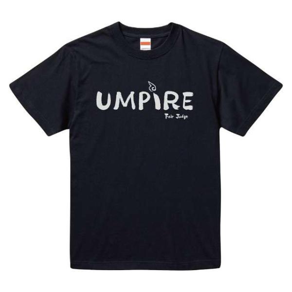 素材：綿100％カラー：ブラック特徴：野球用審判Tシャツ試合の行き帰りやリラックスタイムに最適です※ご注文前に必ずお読み下さい※当店の掲載商品は、当社が運営するショピングサイト、実店舗（展示品含む）でも同時販売しておりますため、同タイミング...