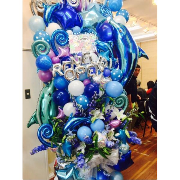 めずらしいバルーンのスタンド花スタンドバルーン開店祝い、コンサート、お祝い。札付き。全体の高さ300ｃｍくらい　札付き札のメッセージをコメント欄にご記入下さい