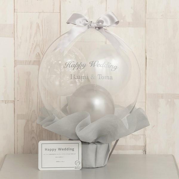 特別な瞬間や空間に、感動と幸せを添えます。ラウンドバルーンポットは飾る場所を選ばない程よいサイズのデザインで、どんな場所にも調和します。艶やかな気品のあるシルバーに柔らかな印象のホワイトを加え、美しくエレガントに仕上げました。トップにサテン...