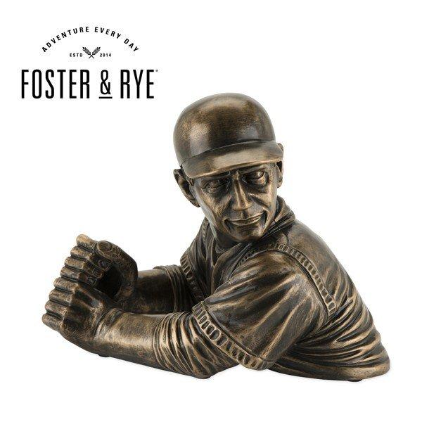 野球選手のボトルホルダーです。お家のボトルがバットに早変わり♪お気に入りのボトルを飾って素敵なオブジェに！お店のディスプレイやお部屋のインテリアなどにもオススメです。※ボトルは別売りです本体サイズ：約W280×D235×H225材質：樹脂