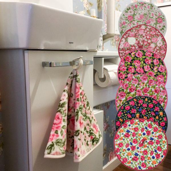 ふんわりとしたエレガントな薔薇柄の円形タオルです。ループ付でハンガーやバーにかけてお使い頂けます。ループはボタンタイプで取り外せます。電化製品のカバーにもオススメです。■サイズ：直径約50cm■素材：綿100%■生産地：中国※1通のメール便...