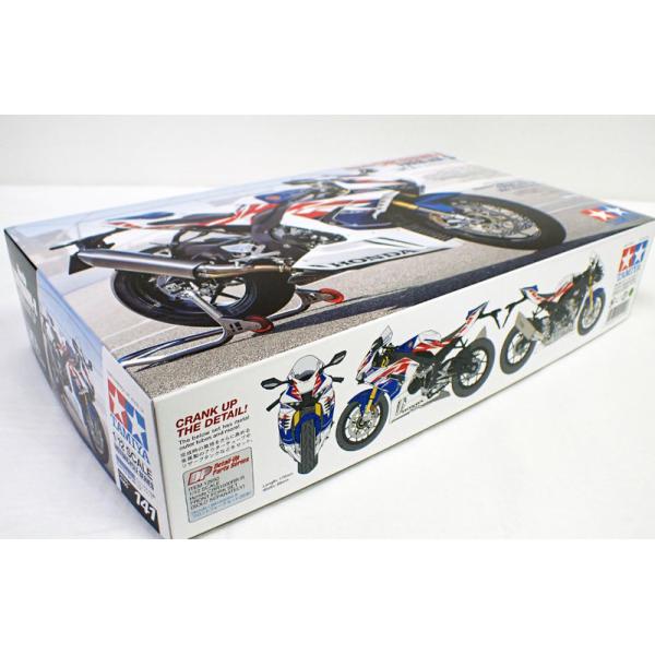 1/12 ホンダ CBR1000RR-R FIREBLADE SP 30th Anniversary【タミヤ オートバイ プラモデル No.141 ITEM14141】【 模型要目 】★1/12スケールのプラスチックモデル組み立てキットです...