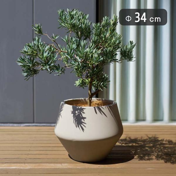 ◆サイズ M 34 / 外寸 幅 Φ34cm / 高さ 28cm / 口内寸 24cm / 重量 8kg / 容量 15リットル（すりきり一杯まで入れた場合）材質 ファイバーセメント / セメント製品の特性として環境によりクラック（小ヒビ）...