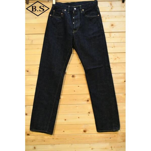 サイズ（ワンウォッシュ済み）W28 ウエスト70m レングス83cm 股上28.5cm ワタリ26.5cm 裾幅20cmW29 ウエスト73cm レングス83cm 股上28.5cm ワタリ27cm 裾幅20cmW30 ウエスト76cm レン...