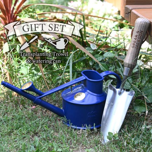 室内の観葉植物の植え替えに便利な細いハンドスコップ（移植ごて）と、置いておくだけでオシャレな英国HAWSの小型じょうろのセットです。移植ゴテは目盛りが付いており、植え付けをする際などに深さが測れて便利です。また先端が鋭くなっているので、硬い...