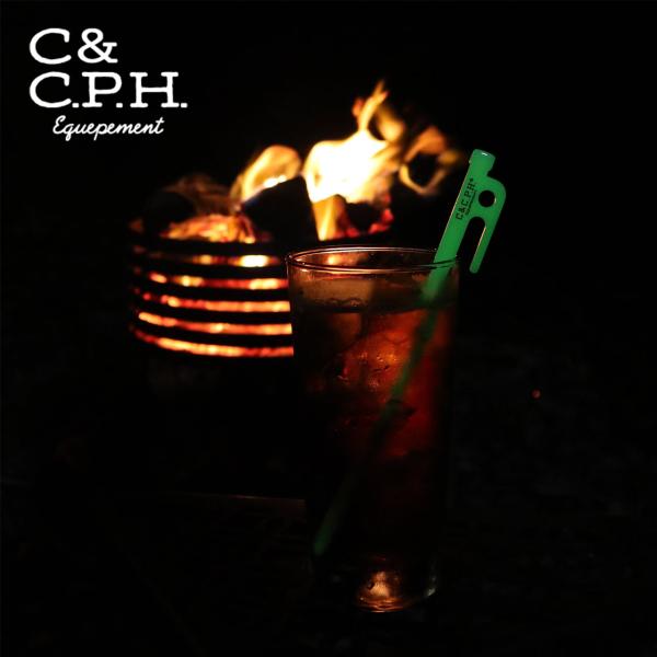 蓄光タイプで日中は太陽光や、電灯の明かりを蓄えて暗闇で発光します。キャンプや、お酒のお供に雰囲気良く大人も子供もお楽しみいただけます。この夏は蓄光マドラーでアウトドアもお家時間も楽しんじゃおう。サイズ：高さ198mm素材：アクリル本数：２本