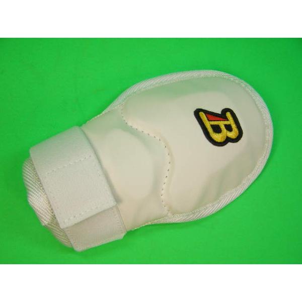 【発売日：2024年02月08日】バッターズ・アクセサリーならベルガード！MLBメジャーリーグで人気のオーダーカラーの手甲ガードです！日本プロ野球選手はもちろん、メジャーリーガー、世界各国のプロ選手から信頼されている高品質です。右打者用、左...