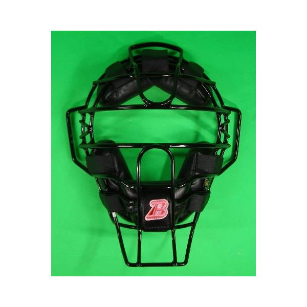 【発売日：2026年02月05日】送料無料 在庫1点のみです。ベルガード BELGARD 硬式野球用 軽量マスク UM770W発声のしやすい W型パッド採用、人気の審判用マスクです。カラーはフレームがブラック、パッドはブラック、マスク前面に...