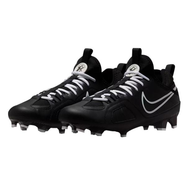 ナイキのラクロスシューズ「ハラチ9 バーシティ」！内蔵Flywireで中足部をしっかりロックし、耐久オーバーレイが型崩れを防止。軽量メッシュが軽さと安心感を両立。サッカーのファントムシリーズ譲りの多方向トラクションは、急停止や素早い切り返し...