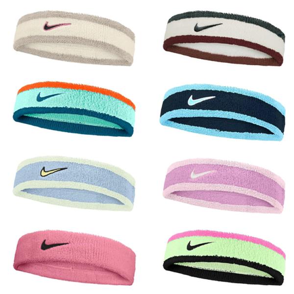 ナイキのクラシックヘッドバンド！吸水性のあるテリー素材がさらりと快適な状態を保つ。スウッシュロゴの刺繍入り。バスケはもちろん、野球やテニス、ランニングにトレーニングなどにもオススメです。【素材】71% コットン、19% ナイロン、6% ゴム...