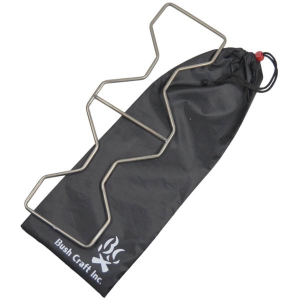 ≪Bush craft≫たき火ゴトクProは、 純チタン中空パイプで完成したオリジナル設計のたき火ゴトク、フラッグシップモデルです。キャンプやブッシュクラフトのたき火といえば、やはり『直火』。たき火台は使わずに、地面にファイヤーピットを掘っ...