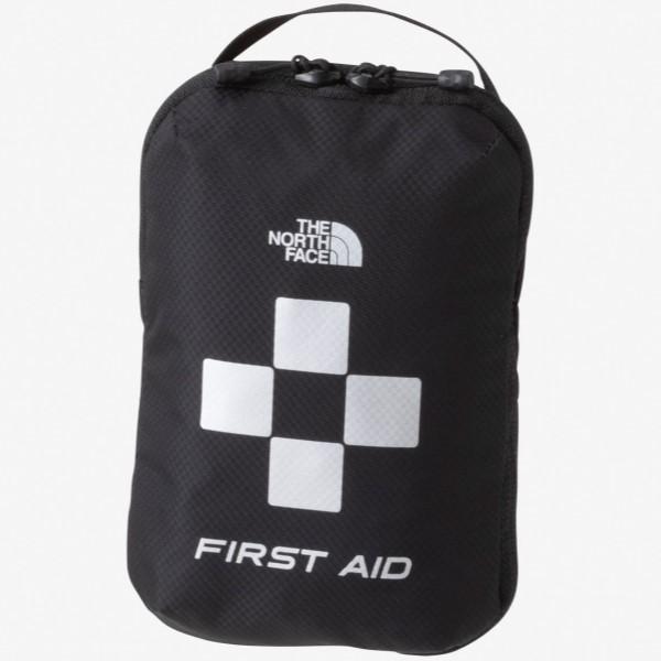 ≪THE NORTH FACE / NN32432 First Aid≫非常時の応急用具を収納するメディカルポーチです。素材には、表面と裏面をコーティングした耐久性のある100デニールのリサイクルチェスナイロンを採用。縫い目からの浸水を防ぐ...