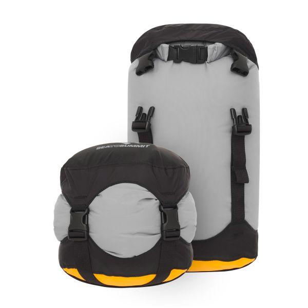 【特価・返品交換不可】≪SEA TO SUMMIT≫軽さ、防水性、耐久性のバランスに優れたコンプレッションバッグ。ボトムに使用されている防水透湿素材eVentファブリックは、空気は出しても水は入れない構造。バルブやストラップ締めによる圧縮で...