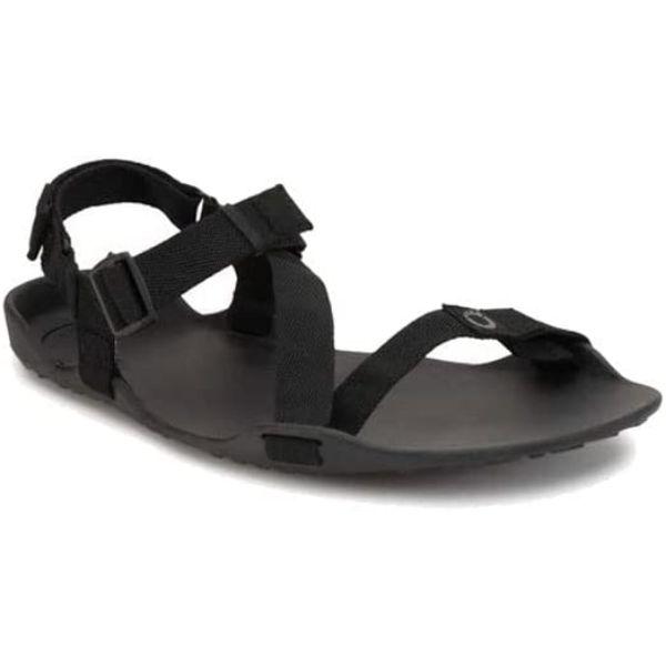 ≪XERO SHOES≫ゼロシューズの原点、サンダルシリーズ。薄いソールで大地の起伏を敏感に感じるだけでなく、空気感も敏感に感じ取ることができます。限りなく素足に近いその履き心地と抜群の開放感を体感してください。ペットボトルリサイクル素材の...