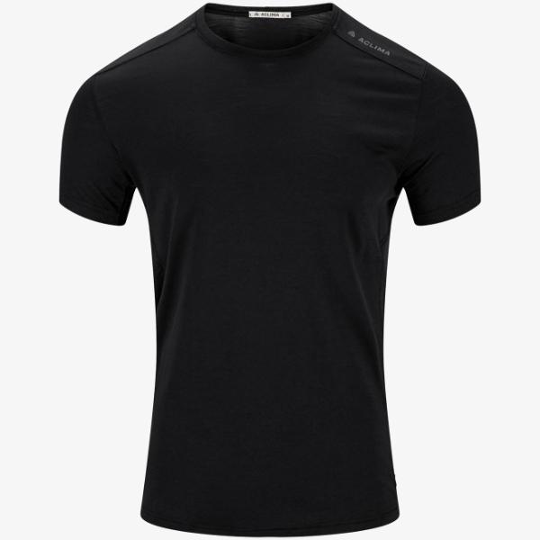≪ACLIMA / LW 140 Trail tee Ms -Regular Fit-≫ラウンドネックでタイトフィットのウールティーシャツです。擦れのリスクを最小限に抑えるために、サイドと腕の周りはフラットシーマで縫製され滑らかで均一な仕上...