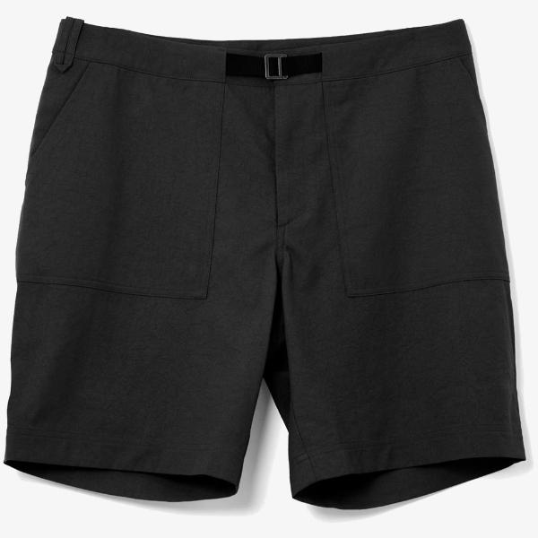 ≪HOUDINI / Liquid Chore Shorts≫軽量で伸縮性と耐久性に優れた、機能的なアウトドアショーツ。温暖な気候でのトレッキングやクライミングなど、さまざまな夏のアウトドアアクティビティに最適です。Liquid Chore...