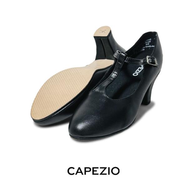 CAPEZIO(カペジオ)キャラクターシューズ 750 Jr.Footlight T-STRAP柔らかく軽いフェイクレザー（合成皮革）と安定感のあるレザーソールのキャラクターシューズ。土踏まず部分のアーチ型クッションと湿気を逃がすマイクロフ...