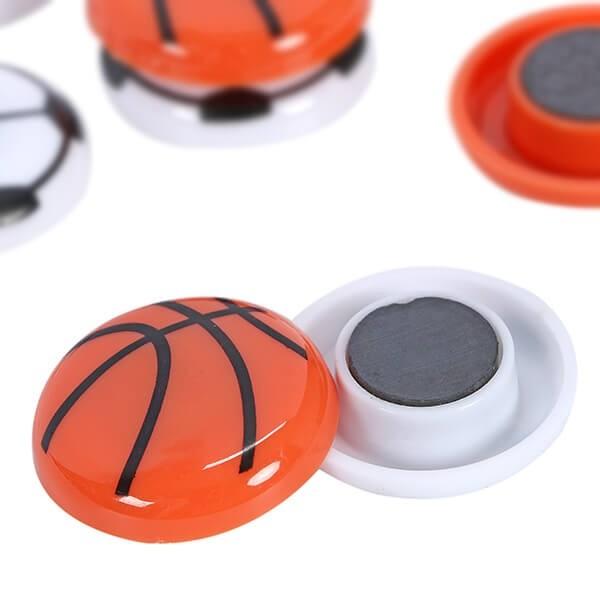 〜商品仕様〜バスケットボールサイズ　直径　約３．５センチ磁石部分を触ると手が多少汚れます（黒くなります）バスケットボール　１個サッカーボール型と同封されていたため、パッケージから出してＰＰ袋に入れて発送します。〜商品説明〜どこでも気軽に使え...