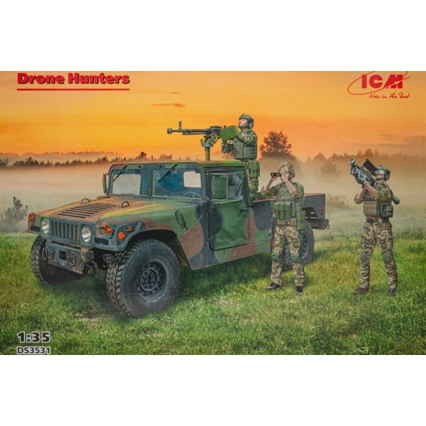 Drone Hunters Humvee M1097A2 with figurinesドローンハンターハンビーフィギュア付組み立てプラモキット模型 /ICMアイシーエム 1/35