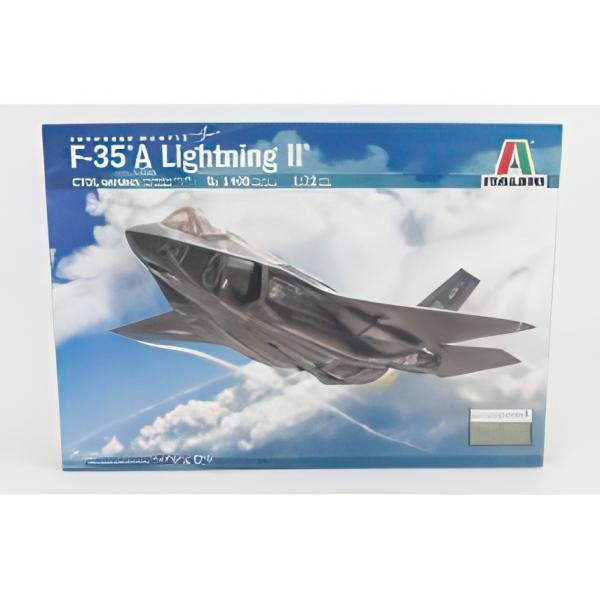 LOCKHEED MARTIN F-35 A バージョン ライトニング II 軍用機 2011/ ITALERI 1/72 プラモデル キット模型ミニカー