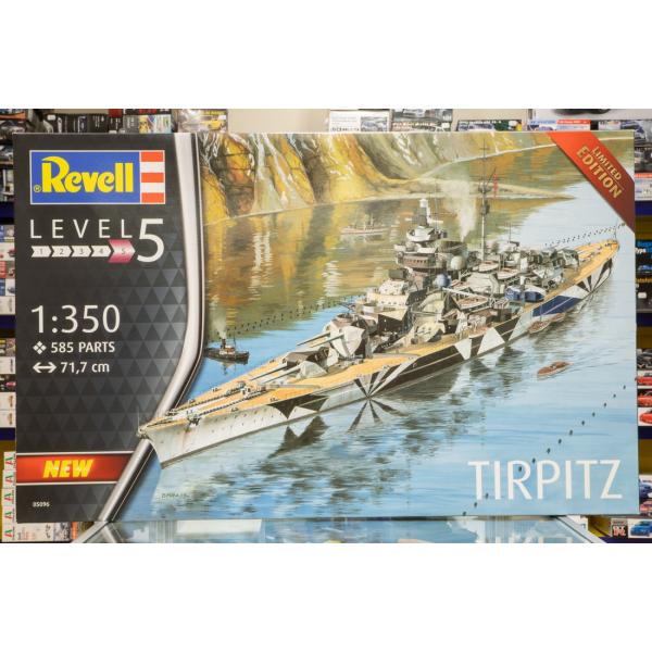 German Battleshipドイツ戦艦 WWII Tirpitz 組み立てプラモキット模型 /Revellレベル 1/350