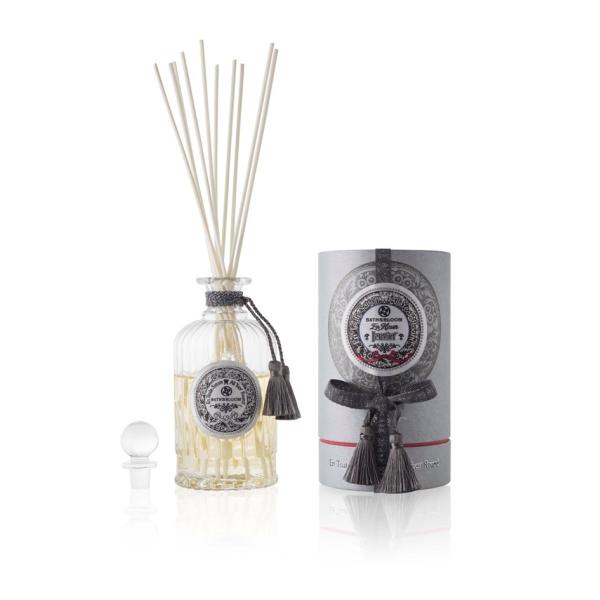 【発売日：2016年10月21日】Diffuser oil / setハンドメイド　オリジナルガラス容器+リードスティック+オイル300ｍＬ（各14,000円+税） Bath &amp; Bloom En Toute Saison のディフ...