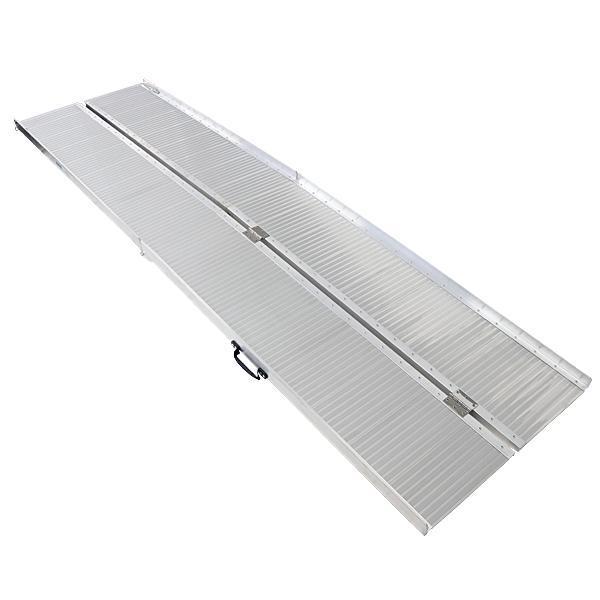 ★段差解消　アルミスロープ★●つまずき防止に!!・・・自宅や事務所等にある段差は、つまずきや転倒の危険性があります。段差解消スロープを使用することで怪我を防止!!●台車用スロープ!!・・・倉庫や事務所内での段差を解消し、台車による荷物の運搬...