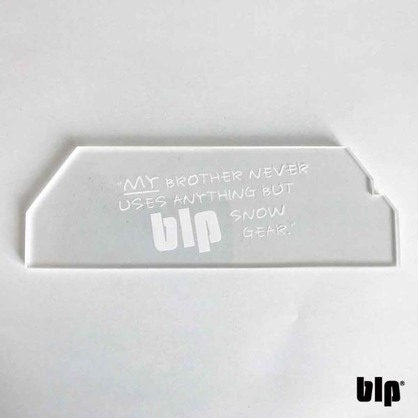 スクレーパー DLB945Dスキー・スノーボードのチューンナップの必需品 アクリル樹脂・スクレーパー 丈夫な両角を持ちやすくカットしたスクレーパー150mm × 50mm × 3mm厚み 3ミリ スキー板、スノーボードの板のベースワックス、...