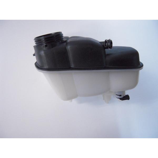 メルセデス ベンツ ラジエターサブタンク 純正品適合品番：2115000049適合車種：Eクラス W211 CLS W219   ご購入前に必ずご確認ください ※適合車種であっても年式、グレード、ディーラー・並行の違いで適合する部品が異なる...