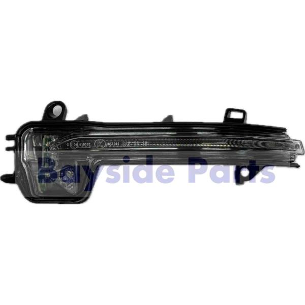 【商品名】 ・ドアミラーウインカー 左側【メーカー】・BMW【適合車種】・1シリーズ F40 2シリーズ F44【品番情報】・51169879127※適合車種であっても年式、グレード、ディーラー・並行の違いで適合する部品が異なる場合がござい...