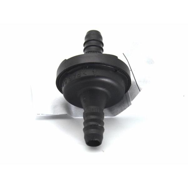 アウディA3 A4 A6 A8チェックバルブチェックバルブが経年経過、熱による劣化で破損、２次エアーを吸うと、エアマスセンサーで計測した吸入空気量と、実際にエンジンに取り込まれる空気量がおかしくなりますから、エンジン不調を招く原因になります...