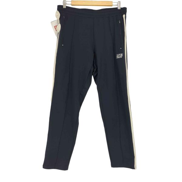 こちらの商品は原宿キャットストリート北ウイング店の取り扱いです。完売・移動している場合がございますので(03-6447-5566)にご連絡頂き、(1134720780139)をお伝えください。当店では実店舗と他店舗にて併売を行っております為...