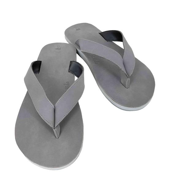 こちらの商品は原宿キャットストリート北ウイング店の取り扱いです。完売・移動している場合がございますので(03-6447-5566)にご連絡頂き、(1136714924291)をお伝えください。当店では実店舗と他店舗にて併売を行っております為...