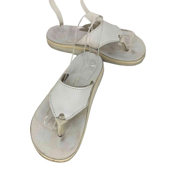 こちらの商品は千歳烏山南口店の取り扱いです。完売・移動している場合がございますので(03-5315-9078)にご連絡頂き、(1138147226614)をお伝えください。当店では実店舗と他店舗にて併売を行っております為タイミングによっては...