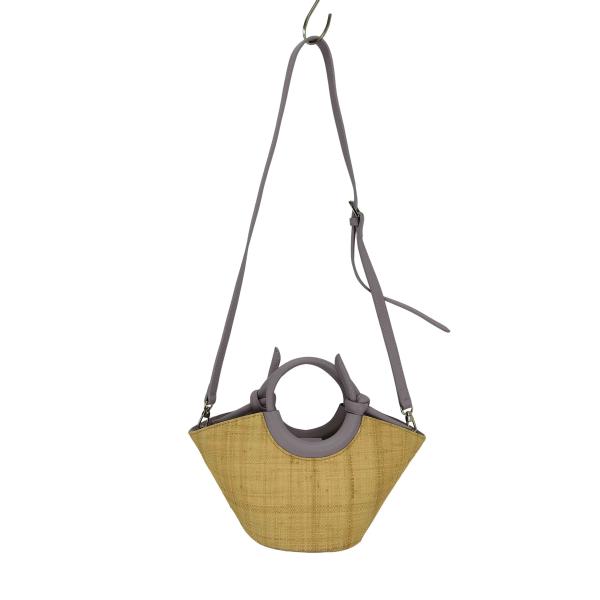 こちらの商品は渋谷ファイヤー通り店の取り扱いです。完売・移動している場合がございますので(03-6416-3968)にご連絡頂き、(1140959949353)をお伝えください。当店では実店舗と他店舗にて併売を行っております為タイミングによ...