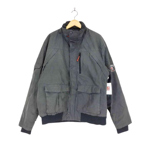 こちらの商品は原宿キャットストリート北ウイング店の取り扱いです。完売・移動している場合がございますので(03-6447-5566)にご連絡頂き、(1141032161587)をお伝えください。当店では実店舗と他店舗にて併売を行っております為...