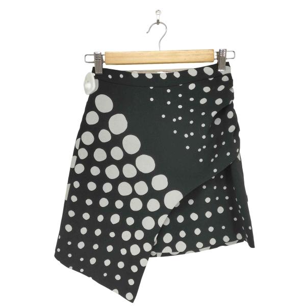 こちらの商品は原宿キャットストリート北ウイング店の取り扱いです。完売・移動している場合がございますので(03-6447-5566)にご連絡頂き、(1141805304722)をお伝えください。当店では実店舗と他店舗にて併売を行っております為...