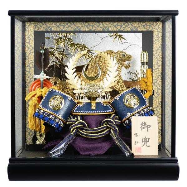 戦国の勝者、265年の永きに亘る江戸幕府を築き上げた神君家康公の堂々たる兜飾りです。敷布は緑か紺からお選びください。オプションで敷布に家紋か名前が入れられます。※家紋は名称をお間違えないよう（※丸の有無についてのお間違いが多いです）特にご注...