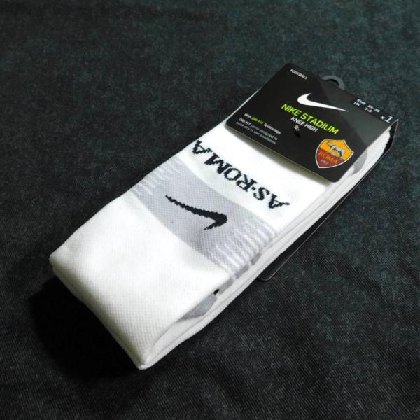 ■ 製造元 : NIKE（ナイキ）■商品詳細メーカープロダクトコード：SX7005 10018シーズンアウェイ用ソックスです。＊ソックスはかなり伸縮性が高く、同一サイズでもメーカーにより大きさの異なる場合がございます。記載されているセンチは...