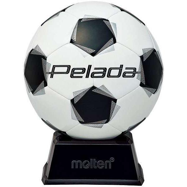 ディスプレイや寄せ書きにおすすめ。●競技：サッカー●サインボール●カラー：ホワイト●本体サイズ：直径約16cm●素材・材質：人工皮革●製法：縫い●付属品：置台(高さ5×幅11.5×奥行き11.5cm)、ブリスターケース●原産国：中国●ペレー...