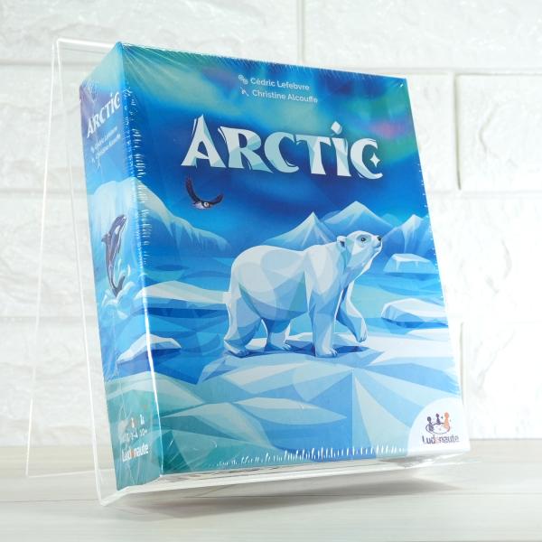 デザイナー: 原題： Arcticメーカー: Ludonaute言語: Frenchプレイ人数: 2~4人対象年齢: 10歳~プレイ時間目安: 20-40分◆日本語説明書添付プレイヤーは動物カードを集めて自分の山札を作ります。より多くの種類...